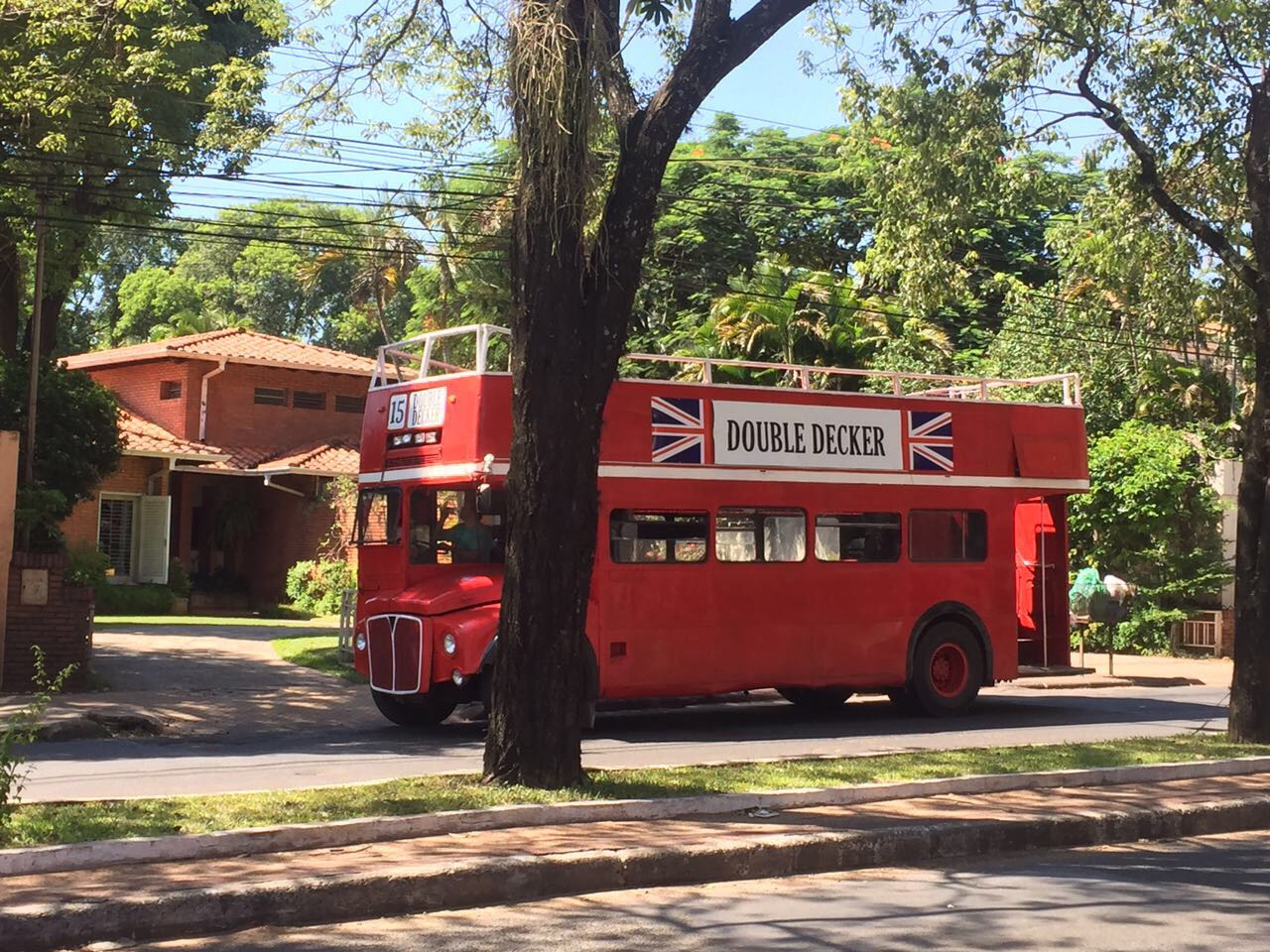 Dejate sorprender con el Double Decker - Venus Media