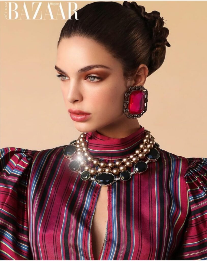 Modelo paraguaya vuelve a aparecer en revista internacional - Venus Media